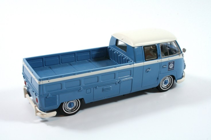 Die-cast: Autocult’s Volkswagen T1 – Savage On Wheels