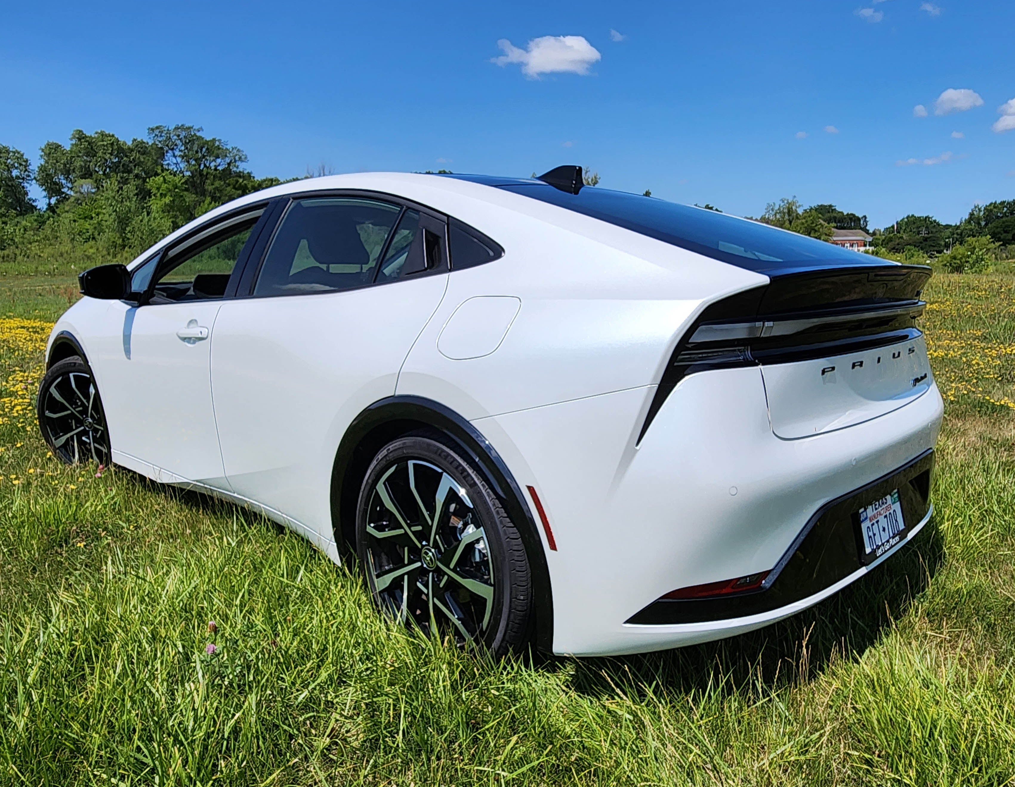 Review: 2023 Toyota Prius Prime XSE – Savage On Wheels