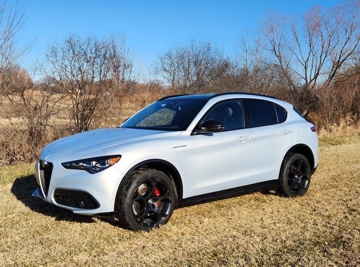 2024 Alfa Romeo Stelvio Competizione AWD – Savage On Wheels