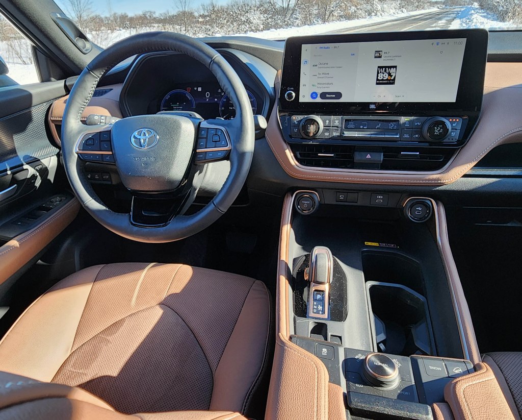 Review: 2024 Toyota Grand Highlander Platinum Hybrid – Savage On Wheels