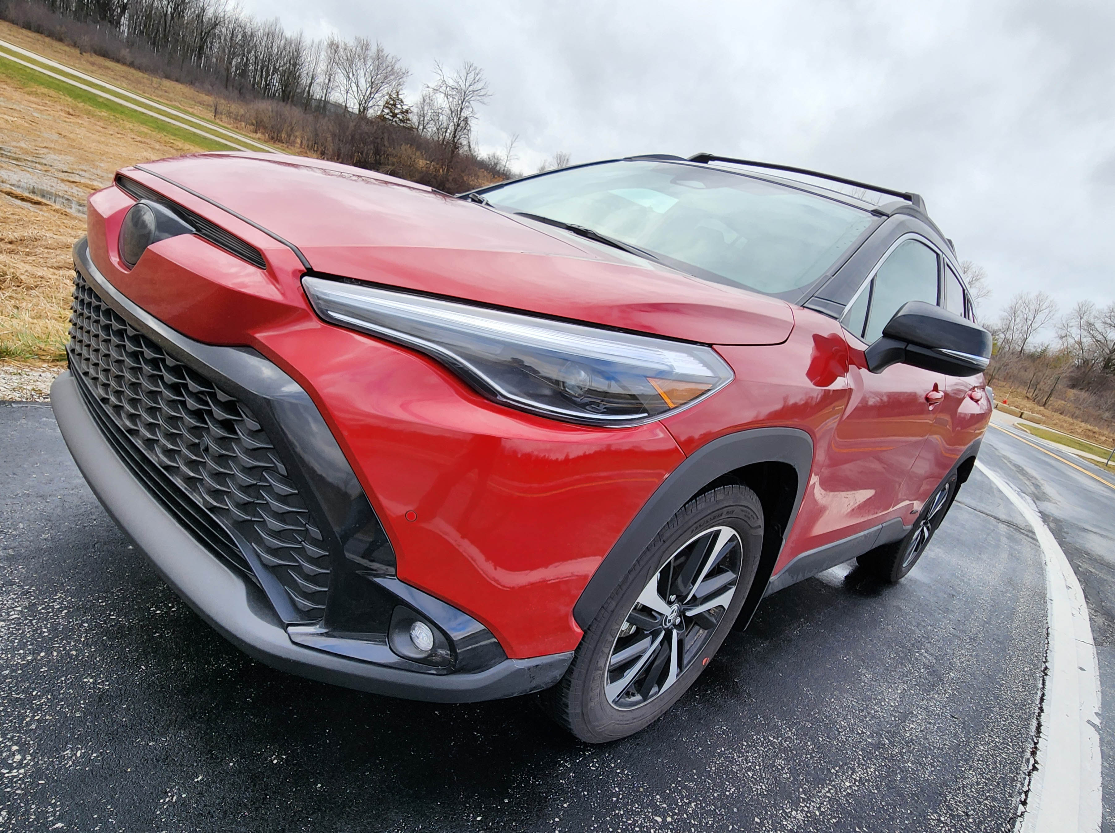 2024 Toyota Corolla Cross XSE hybrid – Savage On Wheels