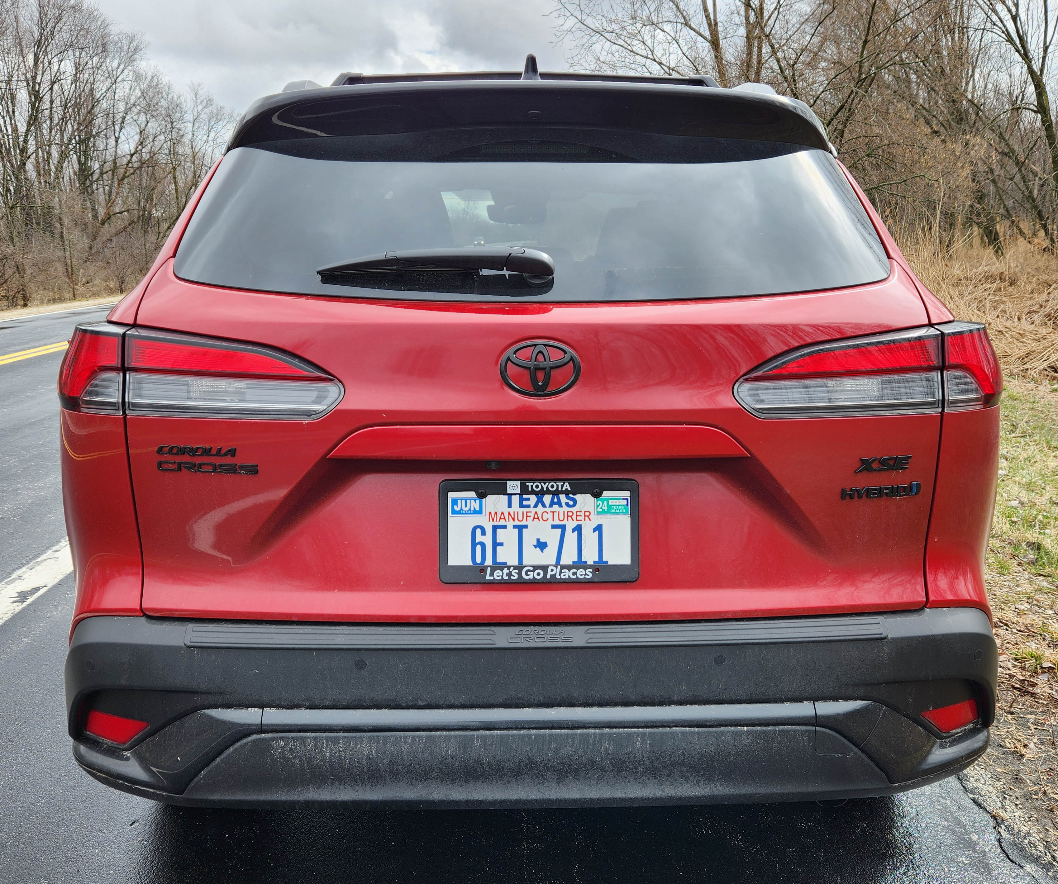 Review: 2024 Toyota Corolla Cross XSE Hybrid – Savage On Wheels