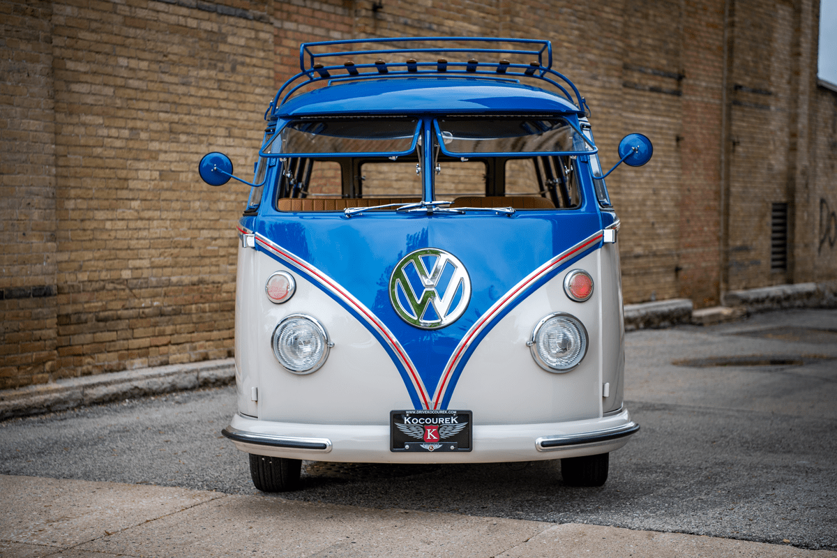 Car Spot: 1970 VW Kombi “Microbus” – Savage On Wheels