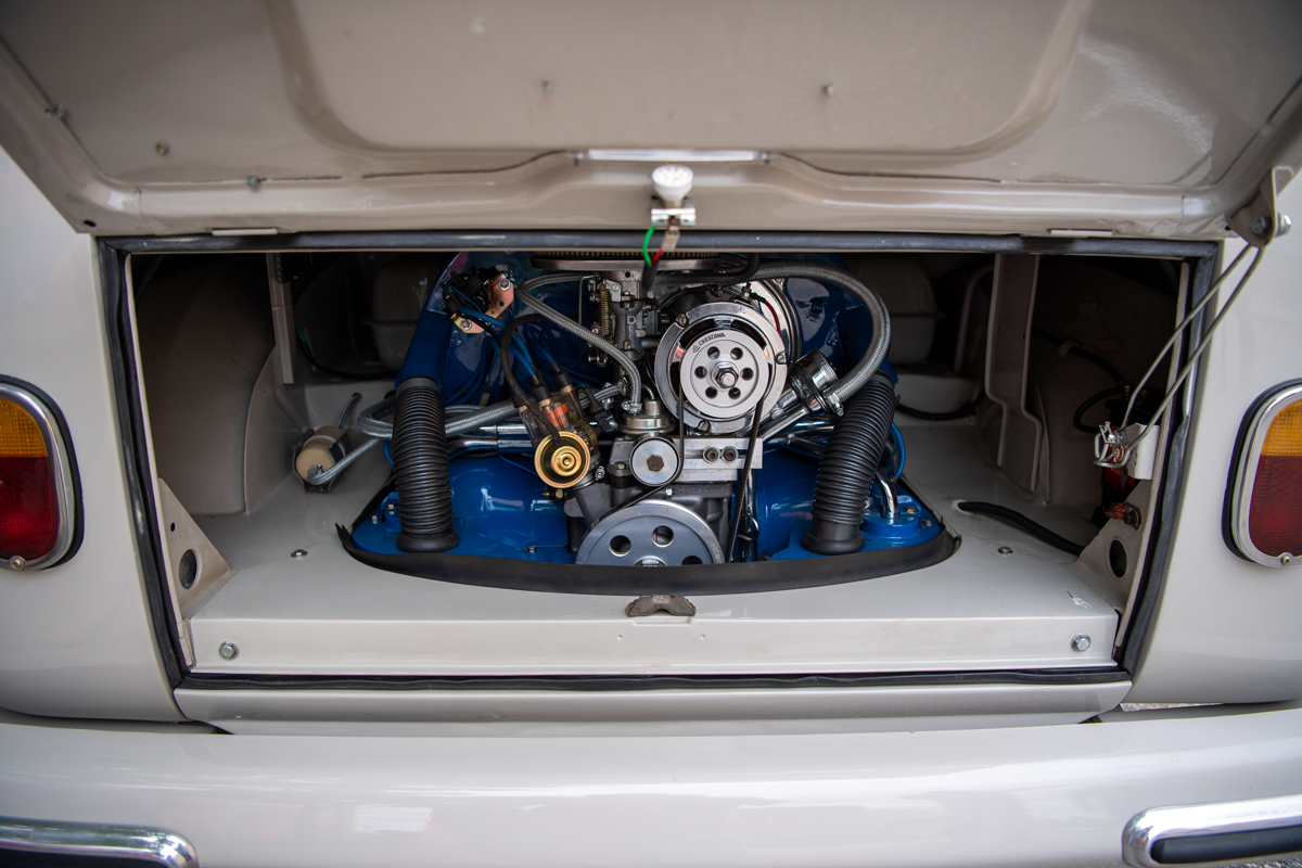 Car Spot: 1970 VW Kombi “Microbus” – Savage On Wheels