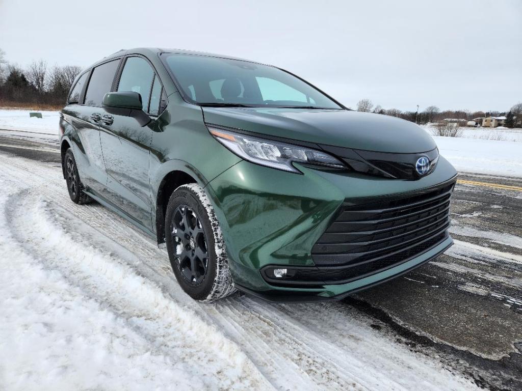 Review: 2025 Toyota Sienna XLE AWD Woodland Edition – Savage On Wheels