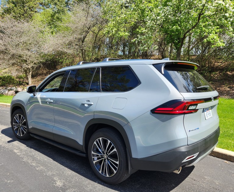 Review: Toyota Grand Highlander Platinum Hybrid MAX – Savage On Wheels