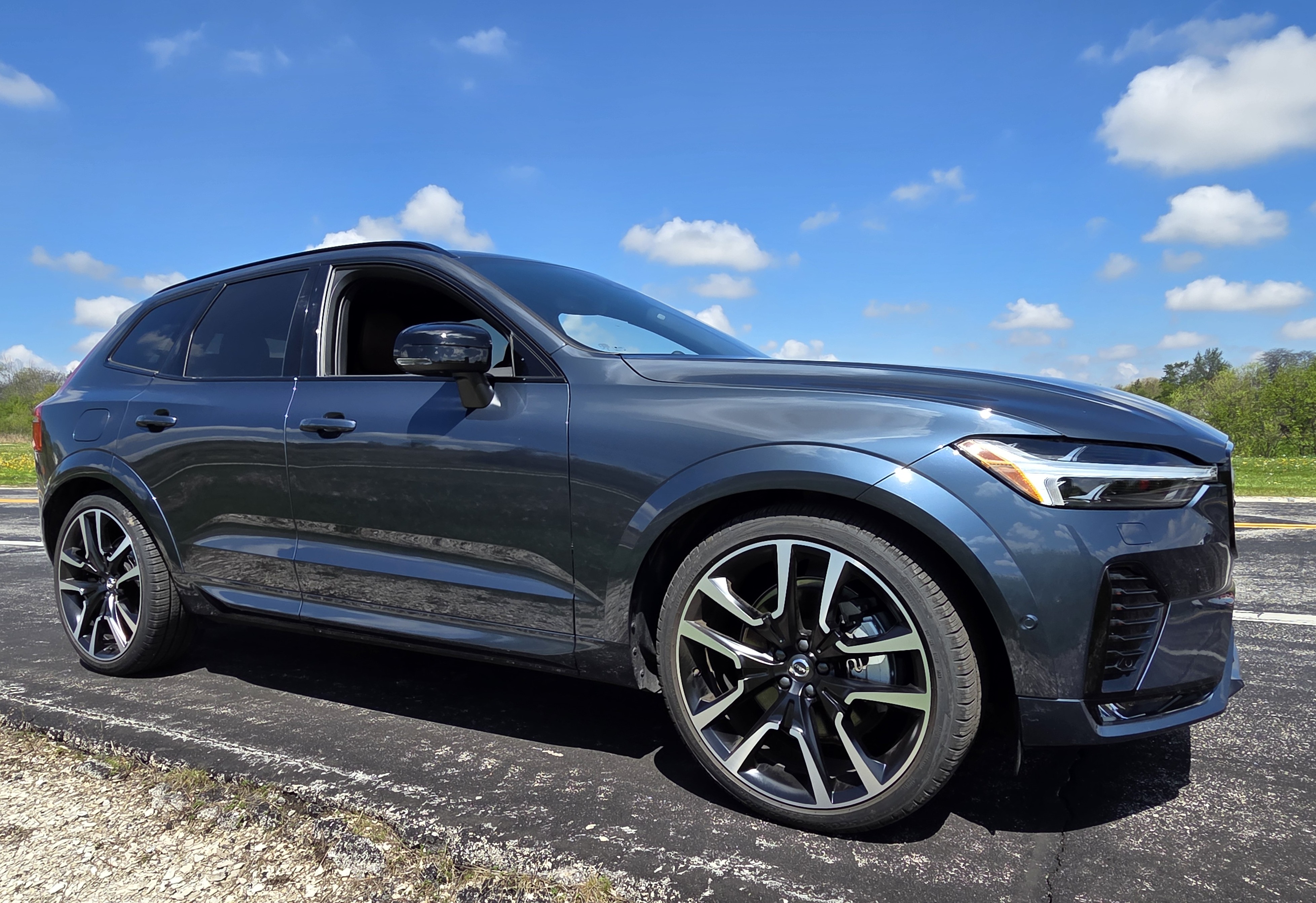 Review: Volvo XC60 B5 AWD Ultra – Savage On Wheels