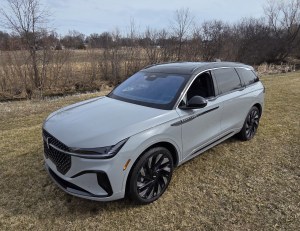 Review: 2026 Lincoln Nautilus Black Label – Savage On Wheels